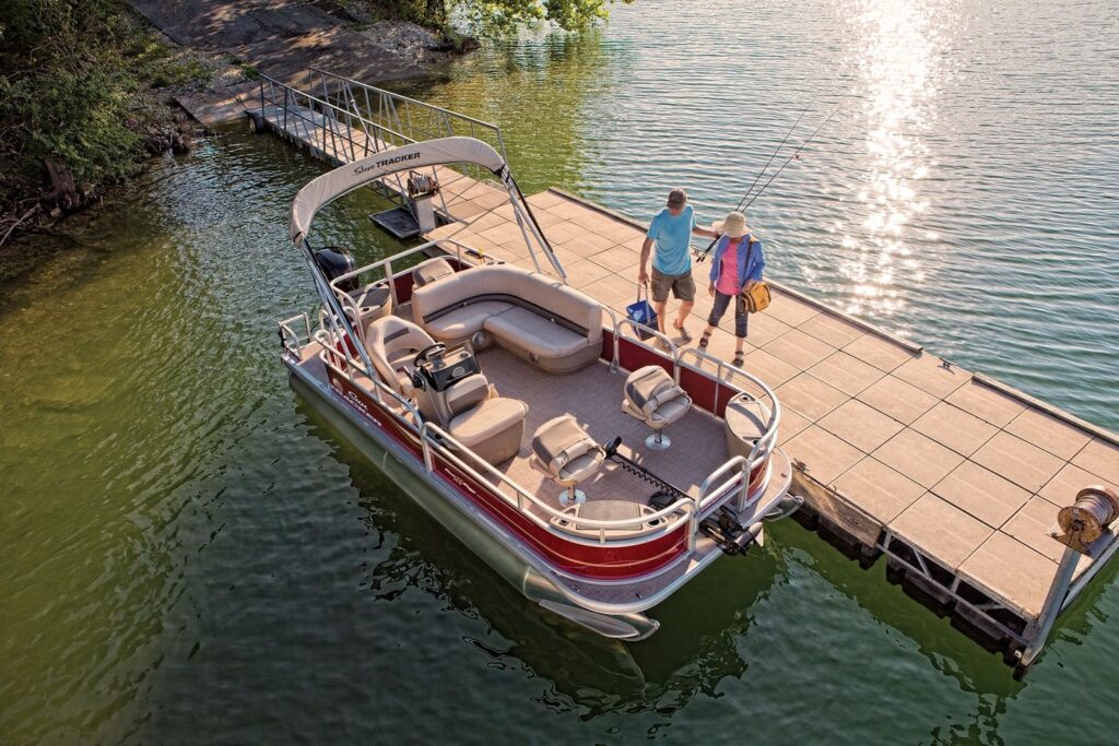 Party Barge 22 RF XP3 - Lounge Boat